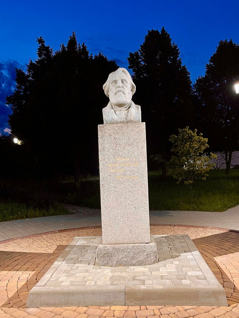 Anıt, heykel И.С. Тургенев, Orel, foto