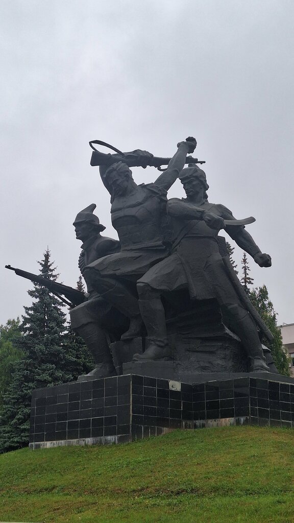 Meydan Сквер Борцам Революции, Ufa, foto