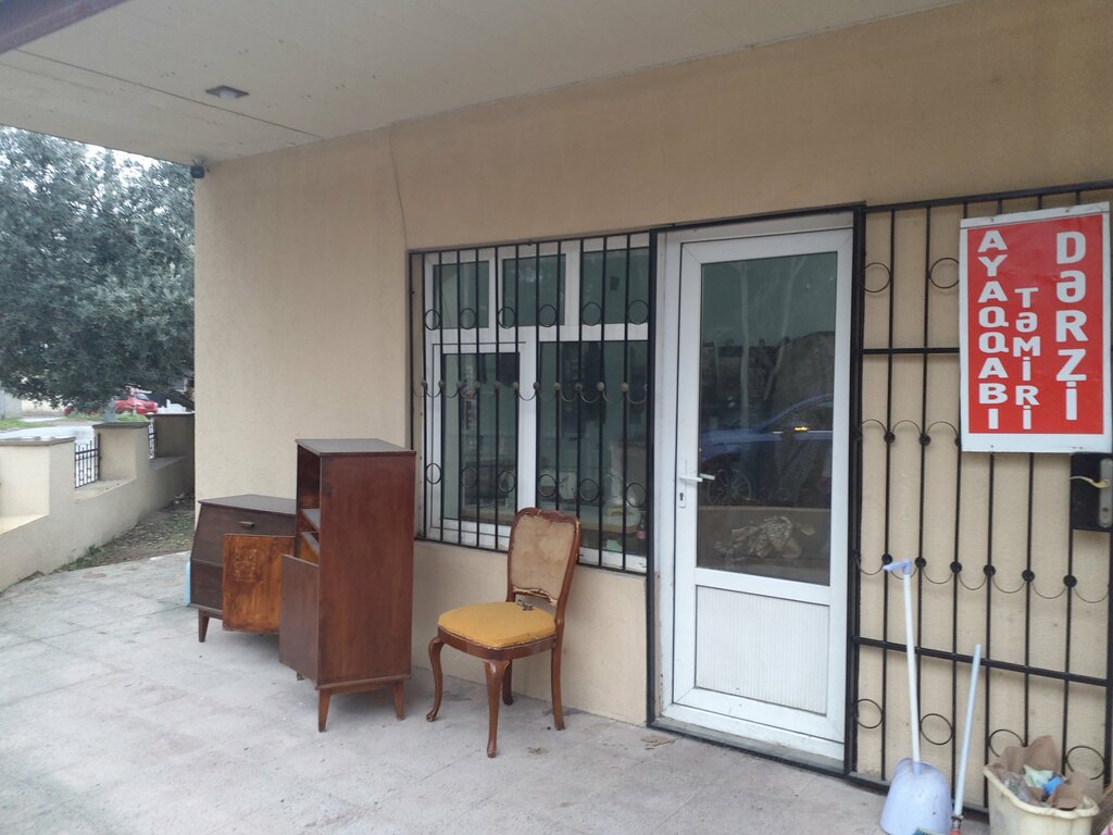 Ayakkabı tamiri Ayaqqabı Təmiri Dərzi, Bakü, foto