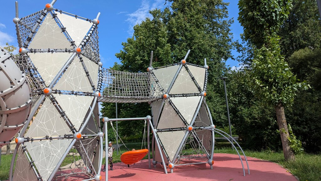 Oyun alanı Playground, Saint‑Petersburg, foto