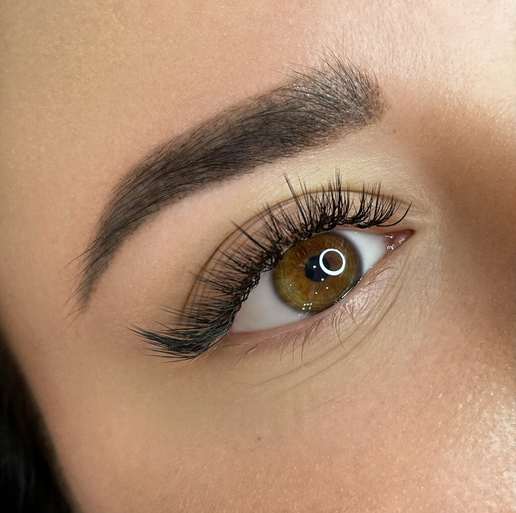 Kaş ve kirpik salonu Katy_WOW_beauty, Saratov, foto
