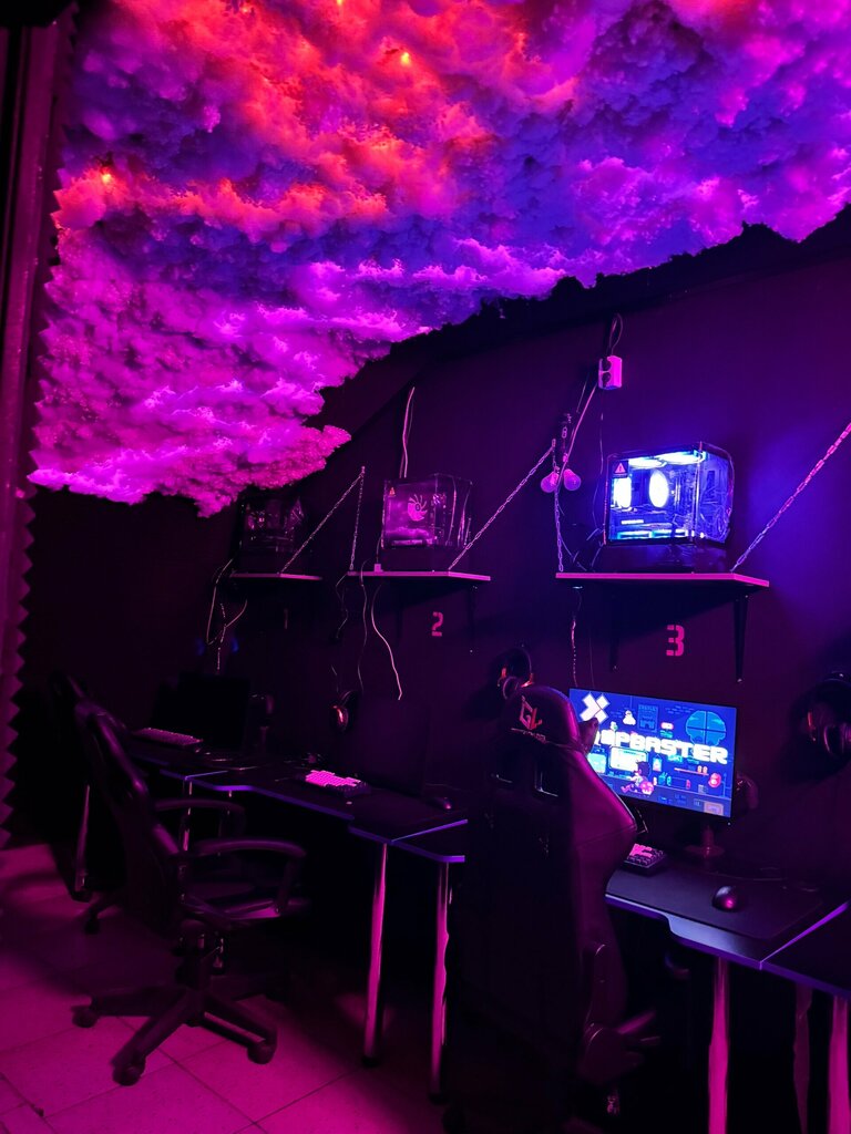 Bilgisayar kulübü Compbaster Game Club, Krasnoyarsk, foto