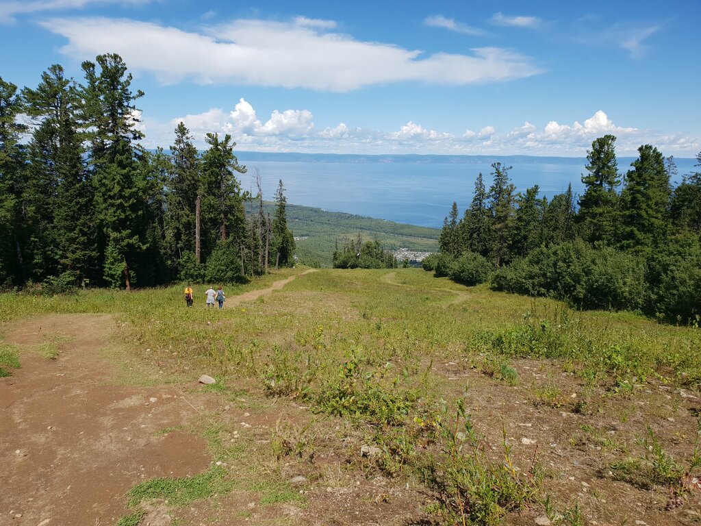 Dağ zirvesi Mountain peak, İrkutskaya oblastı, foto