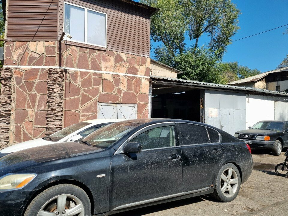Otomobil servisi U Malika, Almatı, foto