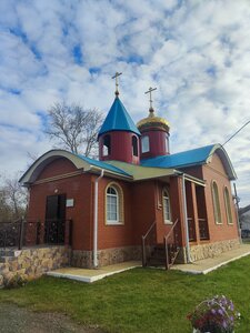 Церковь Веры, Надежды, Любови и матери их Софии (1-ya Sovetskaya ulitsa No:4Г, selo Piketnoye), ortodoks kiliseleri  Omskaya oblastından