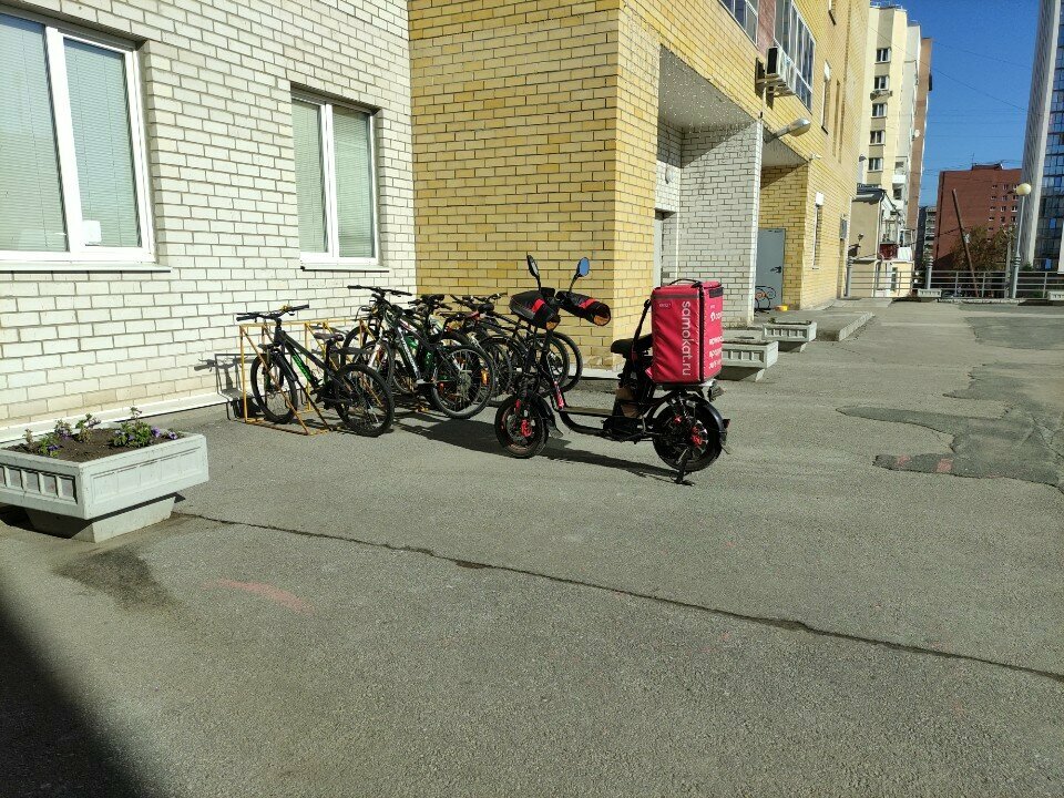 Bisiklet park yerleri Bicycle parking, Yekaterinburg, foto