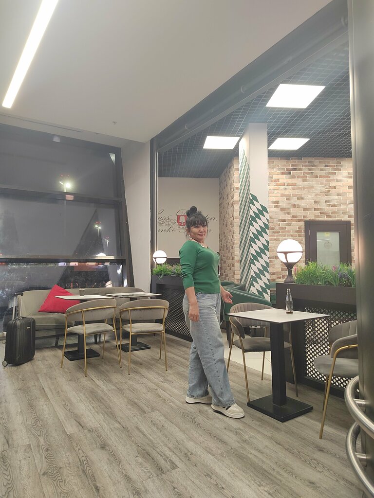 Alışveriş merkezleri Вахдат, Suğd (Sogd) ili, foto