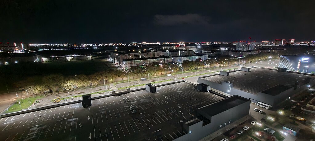 Alışveriş merkezleri Торговый центр, Krasnodar, foto