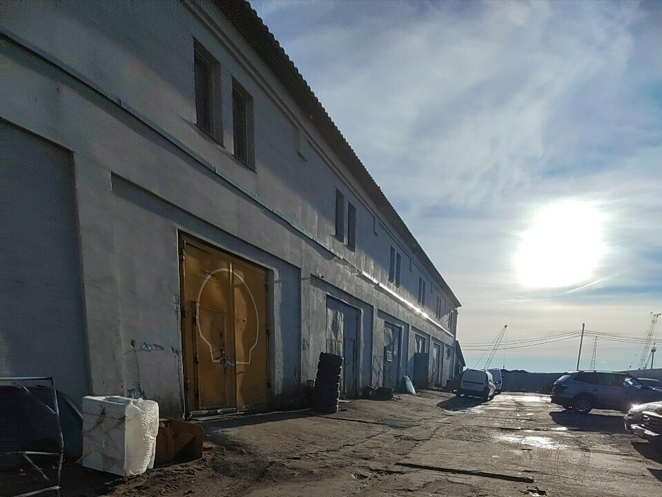 Araç camlarının renklendirilmesi Llumar, Arhangelsk, foto