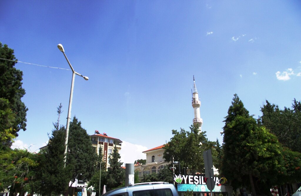 Cami Merkez Yukarı Cami, Yeşilova, foto