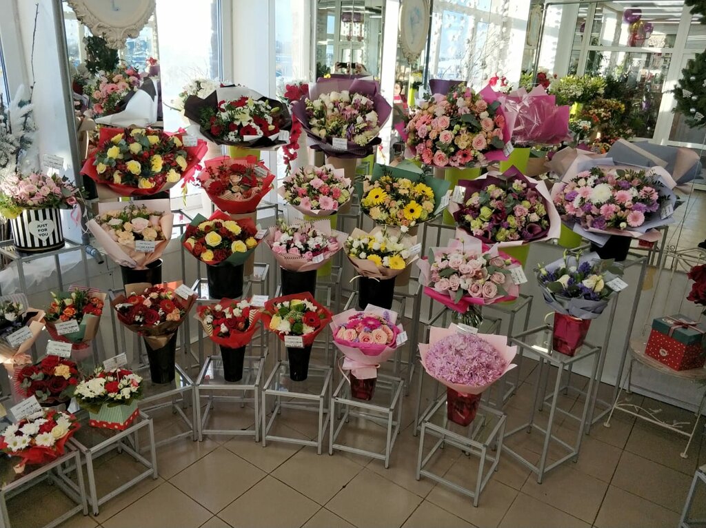 Çiçekçiler TsvetyOptRoznitsa, Saint‑Petersburg, foto
