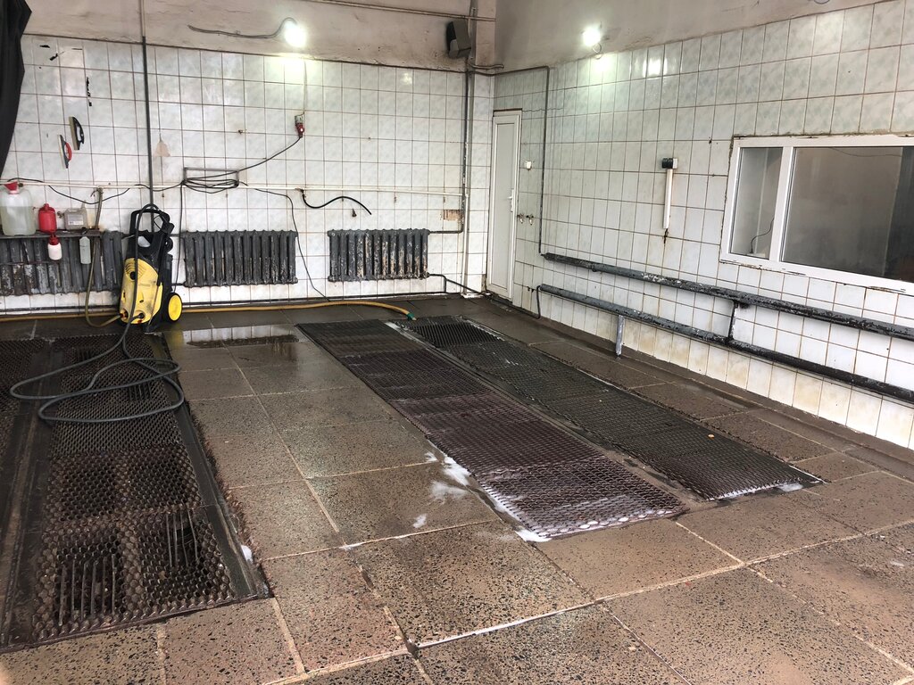 Oto yıkama Blesk, Velikiy Novgorod, foto