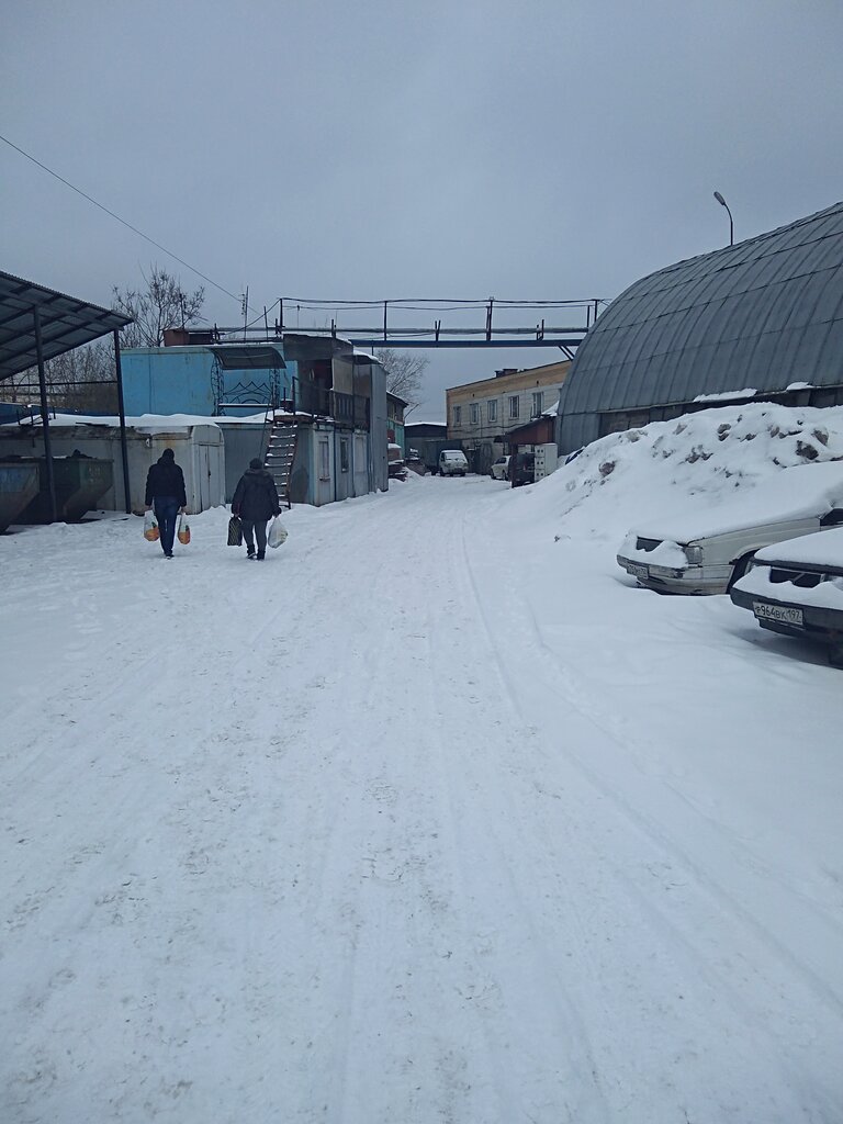 Otomobil yedek parçaları Razborkino, Moskova, foto