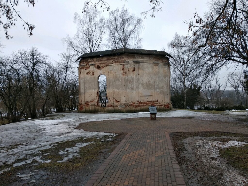 Turistik yerler Развалины часовни Прушинских, Minsk, foto