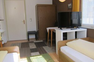 Pension Sonne Bed & Breakfast (Kaiserstraße No:8, Bregenz, stadt Bregenz), otel  Bregenz'den