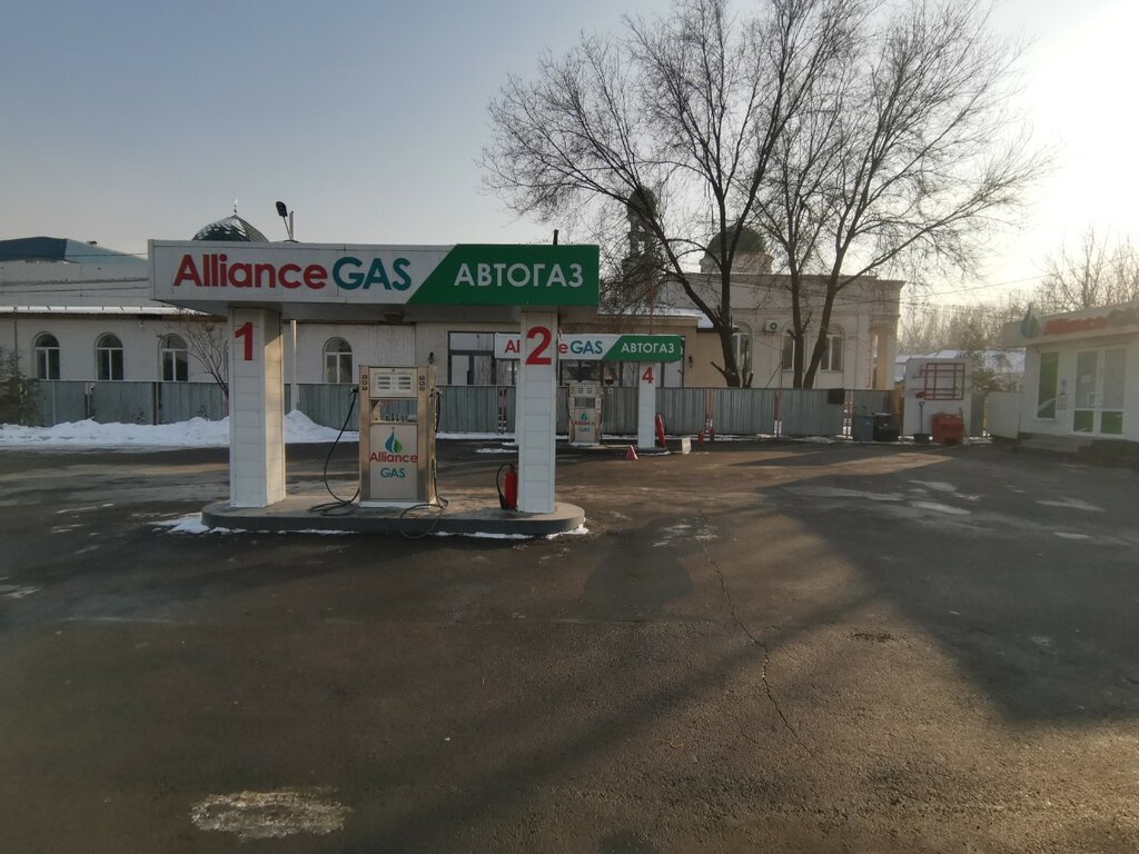 Otogaz dolum istasyonu Aliance Gas, Almatı, foto
