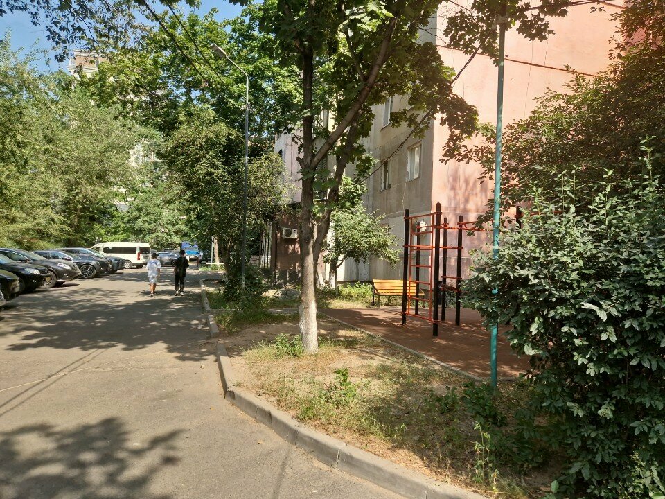 Kiralama noktası Trade Energy, Almatı, foto