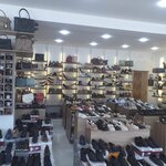 Geyim ve ayaqqabi (14 iyul küçəsi No:13), giyim mağazası  Azerbaycan'dan