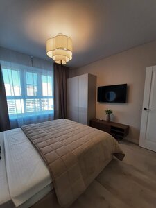 Уютные апарты (ulitsa imeni Geroya Nikolaya Shevelyova No:17), otel  Krasnodar'dan