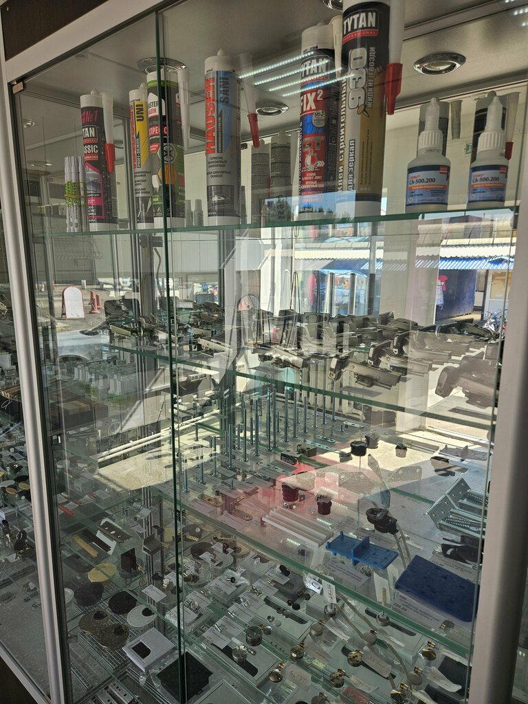 Pazarlar ve çarşılar Torgovy dvor Mikheyevsky, Çeliabinsk, foto