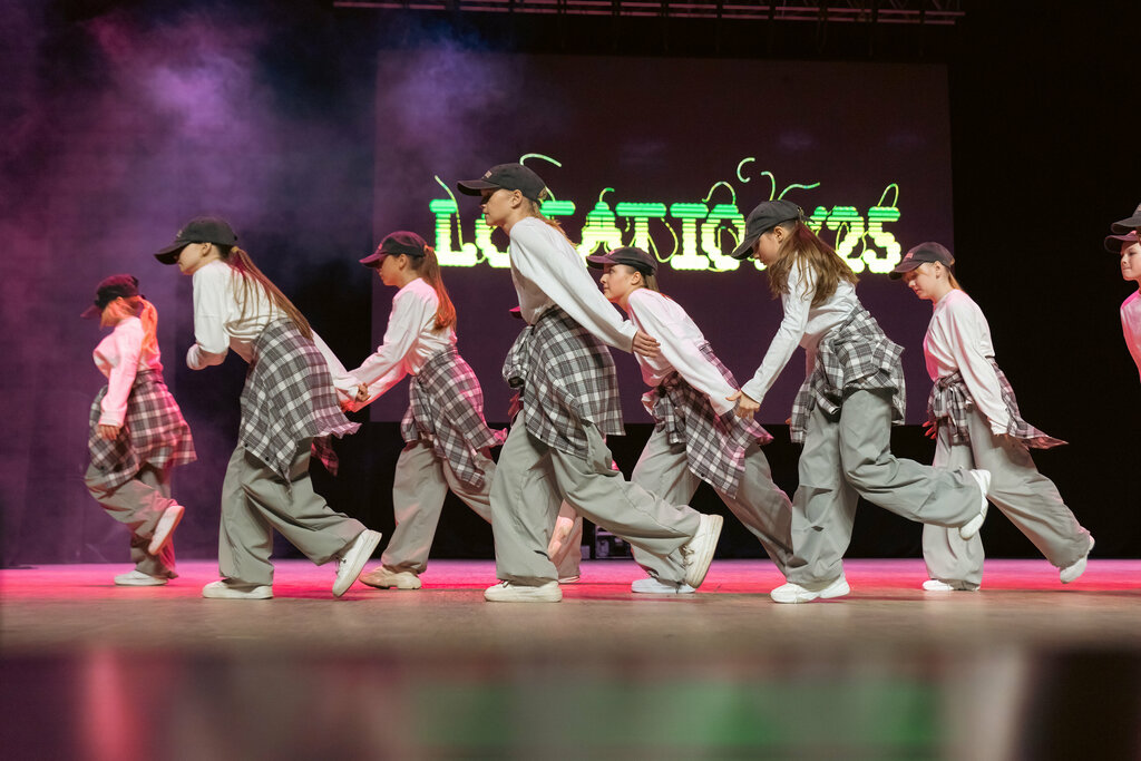 Dans okulları Base, Voronej, foto