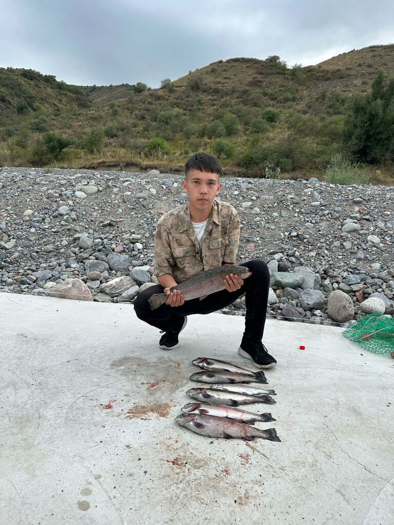 Avcılar ve balıkçılar Khan-Balyk, Almatı eyaleti, foto
