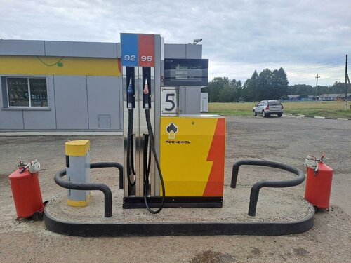 Benzin istasyonu Rosneft', İrkutskaya oblastı, foto
