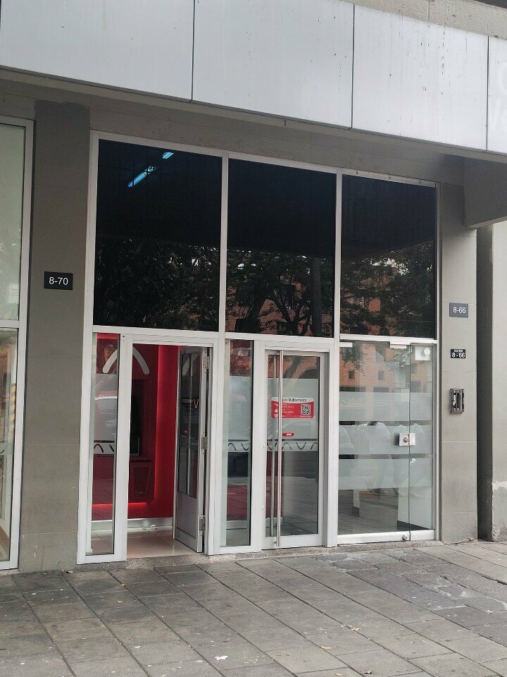 Banka Davivienda Parque El Poblado, Medellin, foto