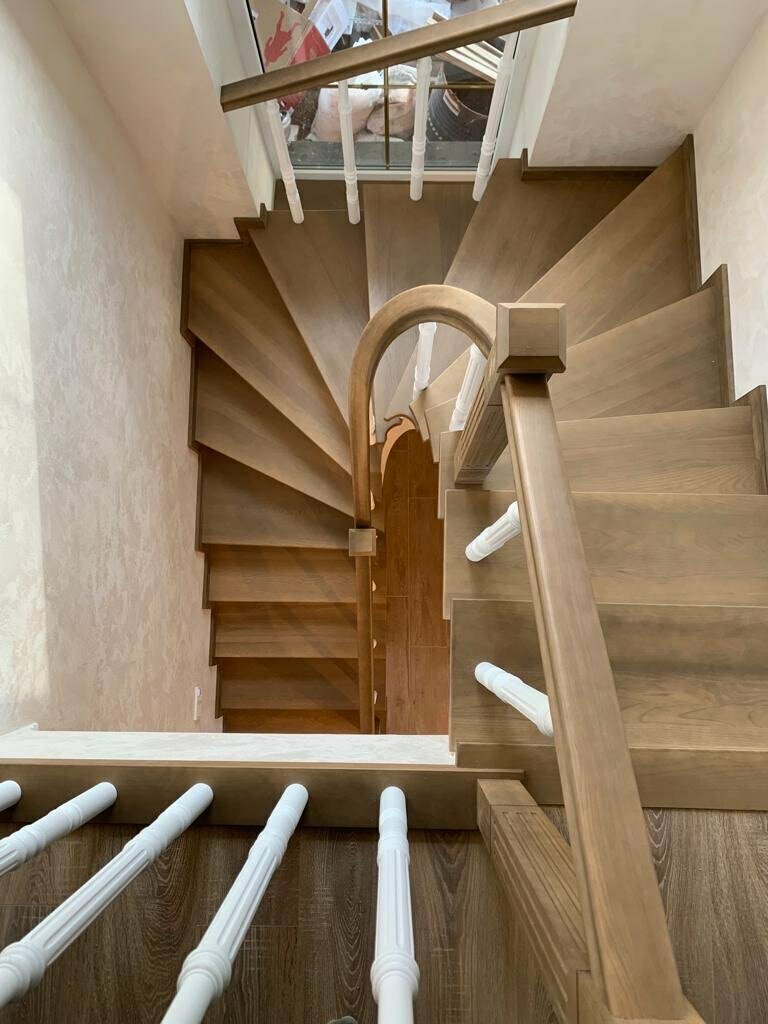 Merdiven ve korkuluklar Деревянные лестницы, Novoçerkassk, foto