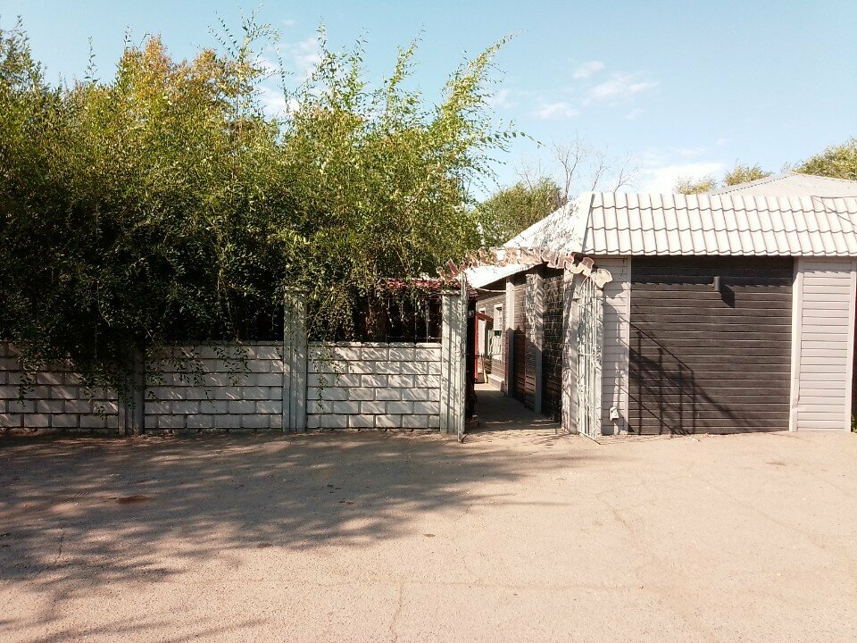 Kafe At Grek, Temirtav, foto