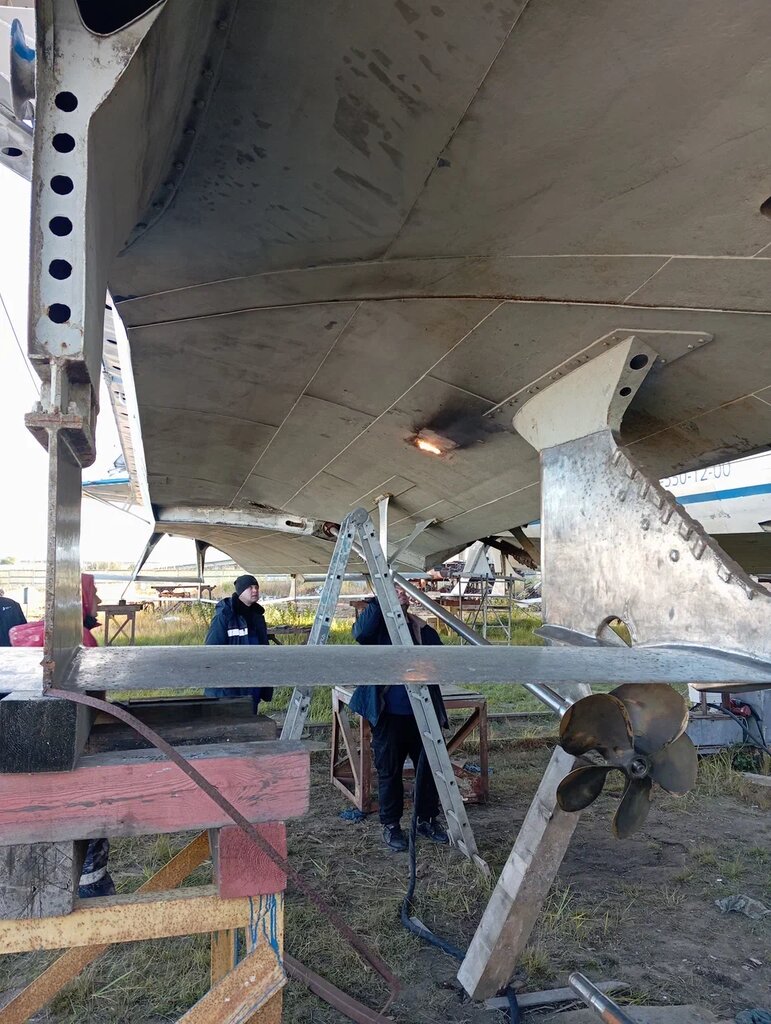 Lazer çalışmaları Лазерные технологии, Kolpino, foto