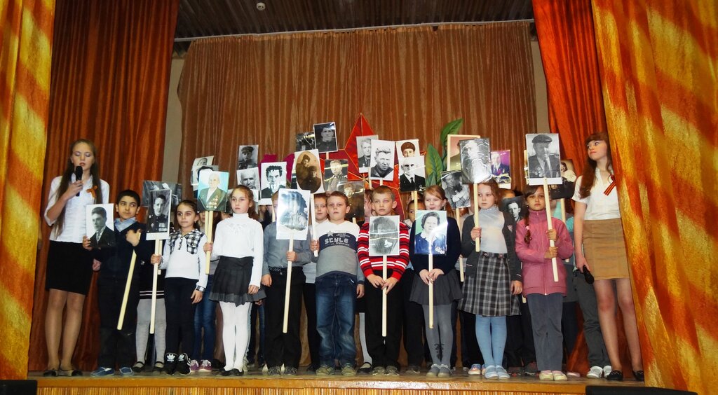 Tiyatrolar School theatre Dubkovskiy, Yaroslavskaya oblastı, foto