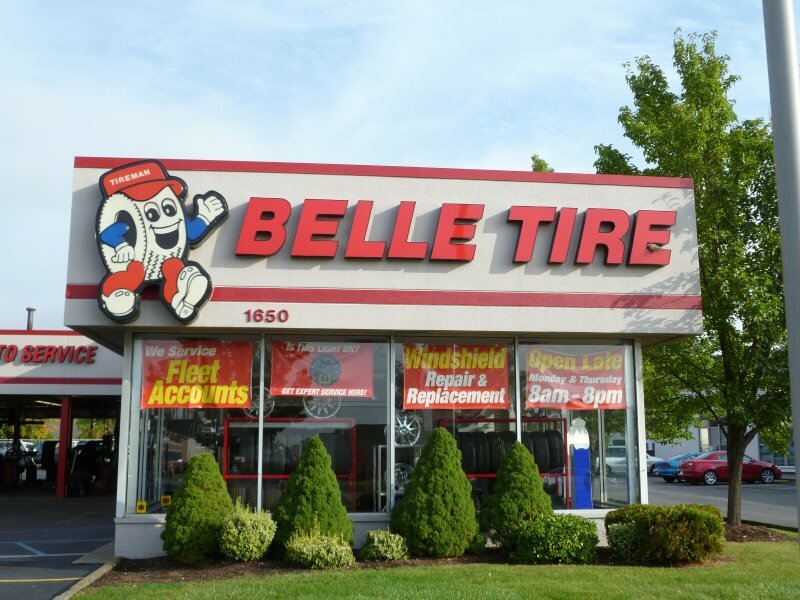 Express yağ değişim noktası Belle Tire, Troy, foto