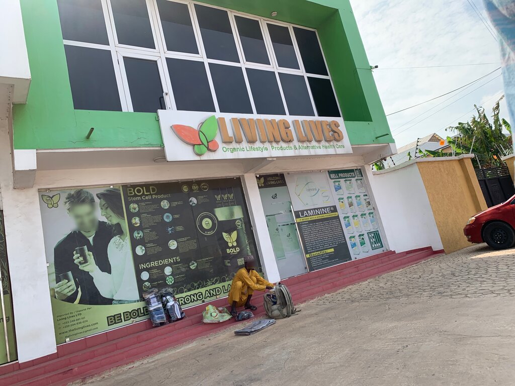 Kozmetik ve parfümeri mağazaları Living lives, Dünya, foto