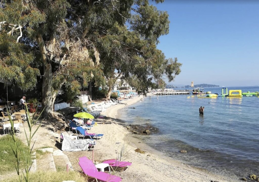 Plaj Benitses Beach, Dünya, foto