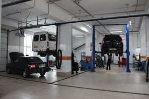 Omega Center (Staroobryadcheskiy Drive No:1А, Ryazan), otomobil servisi  Riazan'dan