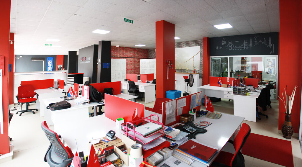 Emlak ofisi Re/max - Zeplin, İstanbul, foto