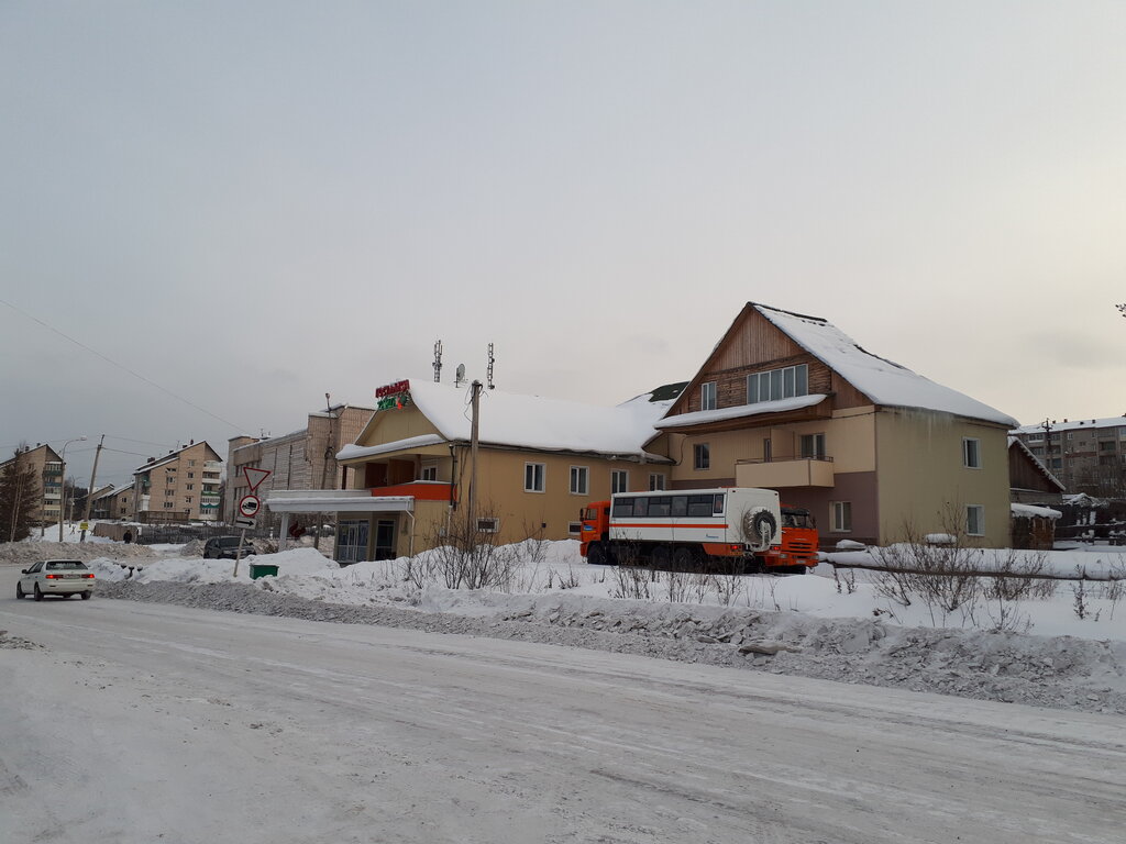 Otel Тайга, İrkutskaya oblastı, foto
