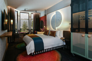 QT Newcastle (New South Wales, Newcastle, Hunter Street, 185), otel  Newcastle'dan