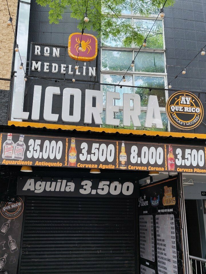 Bar Ay que rico Licorera, Medellin, foto