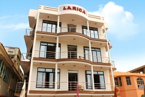 Larica Holiday Inn Puri (zheleznaya doroga, Puri), otel