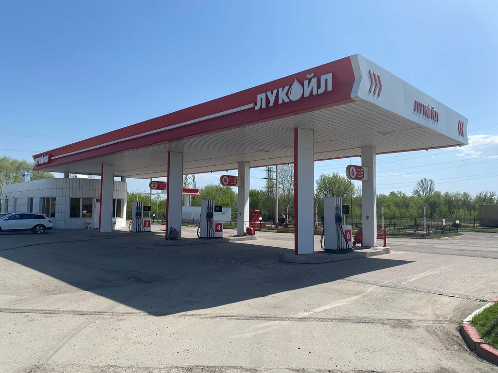 Benzin istasyonu Lukojl, Dmitrovgrad, foto
