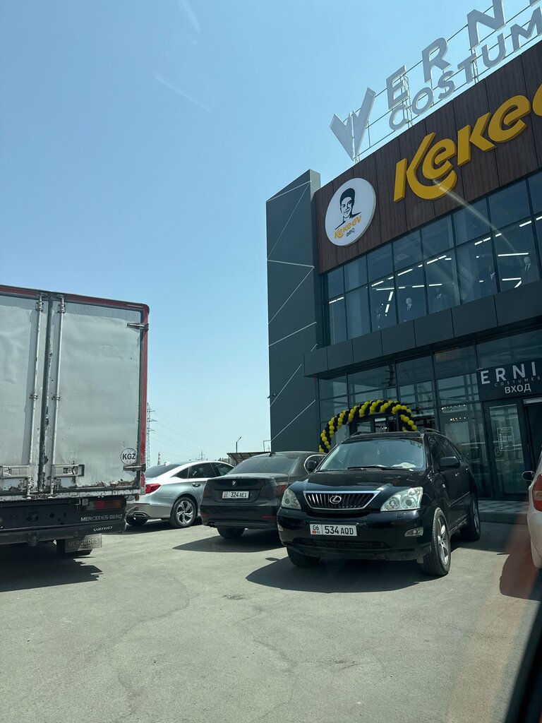 Kafe Kekeev, Osh, foto