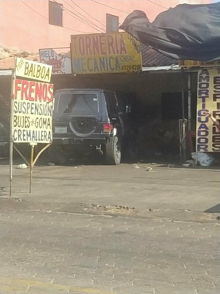 Otomobil servisi Servicios de Torneria Crespo, Santa‑Krus, foto