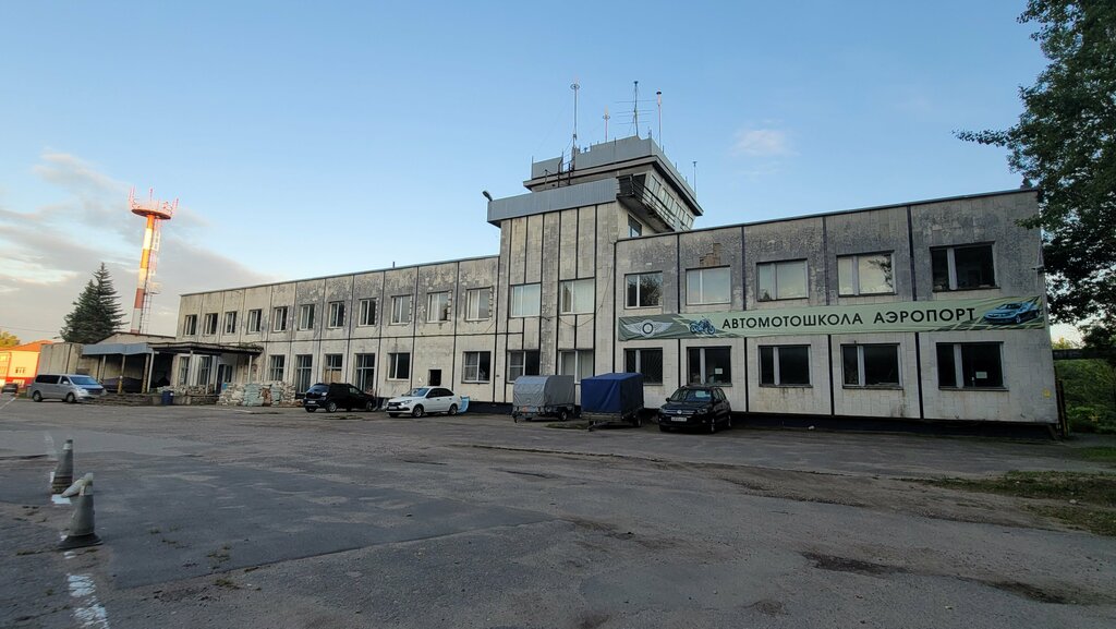 Hava meydanı Smolensk-Güney Havaalanı, Smolensk, foto