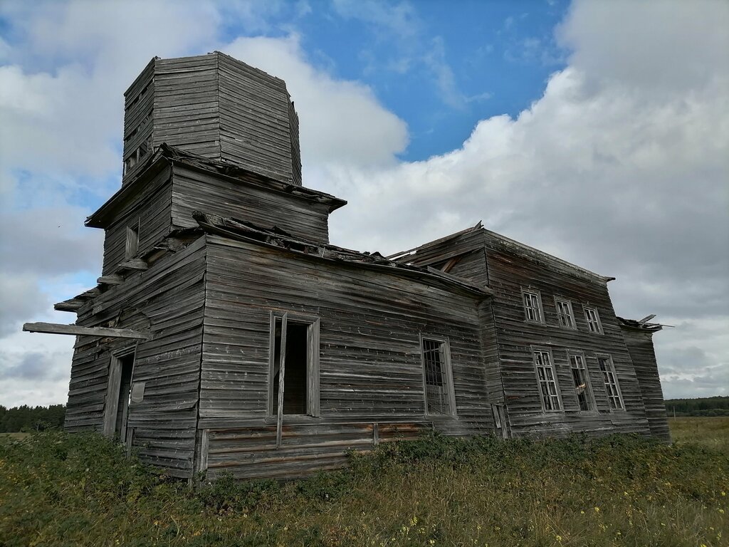 Ortodoks kiliseleri Tserkov Bogoyavleniya Gospodnya V Chikinskoy, Arhangelskaya oblastı, foto