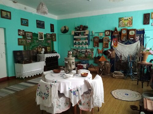 Müzeler ve sanat galerileri Школьный краеведческий музей им. Передреева Г. А., Saratovskaya oblastı, foto