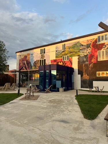 Kahve dükkanları Skver21, Kızılyurt, foto