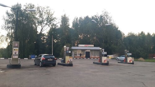 Benzin istasyonu Rosneft', Smolenskaya oblastı, foto