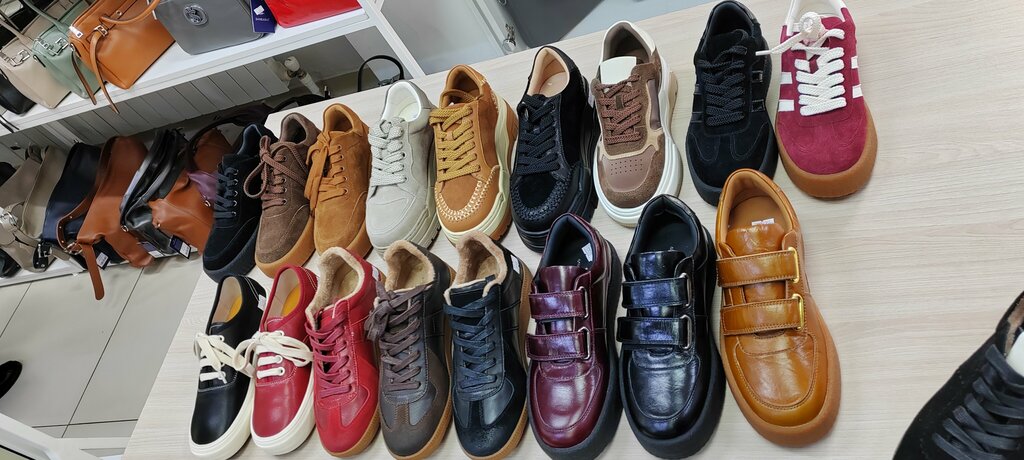 Ayakkabı mağazaları Sumki naz, Astana, foto